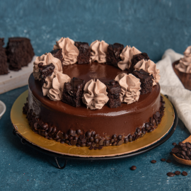 Mango Velvet Cake (Eggless)